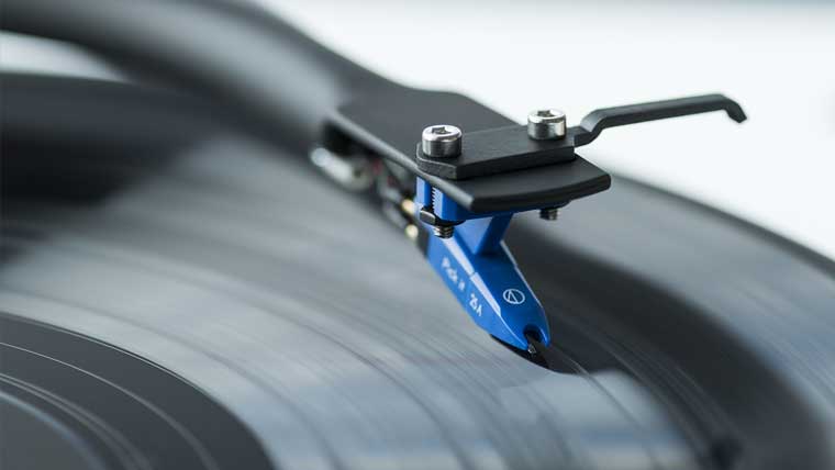 Turntable Maintenance Guide: 4 Ways to Make Vinyl Sound Better | World ...